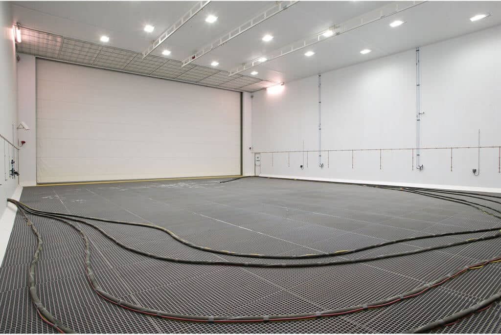 Plastic Media Blast Rooms - Airblast Limited