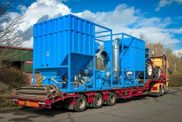 Why is dust extraction vital while blasting? - Airblast Limited